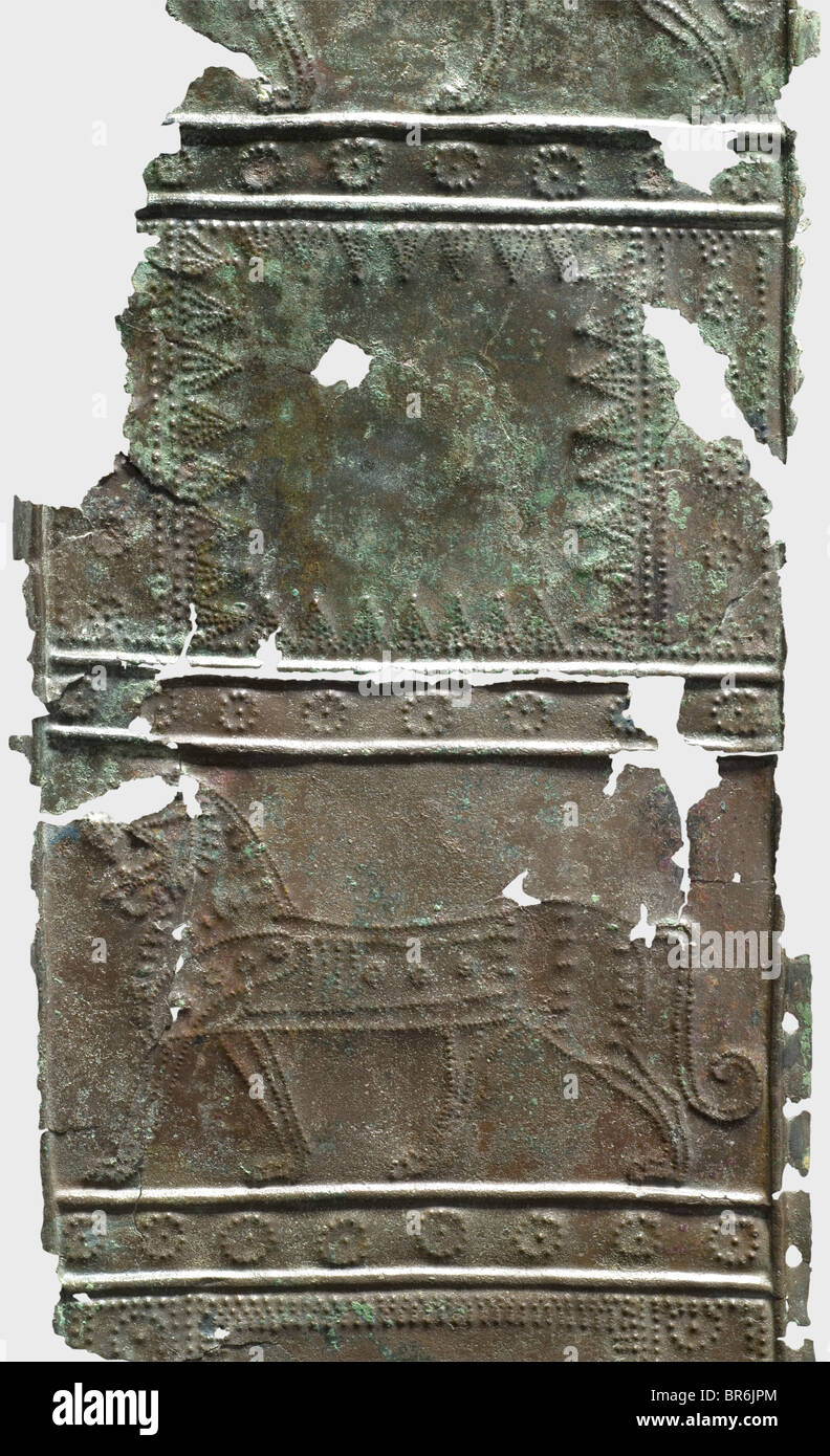 An ancient Near Eastern chamfron, 1st half of the 1st millennium B.C ...