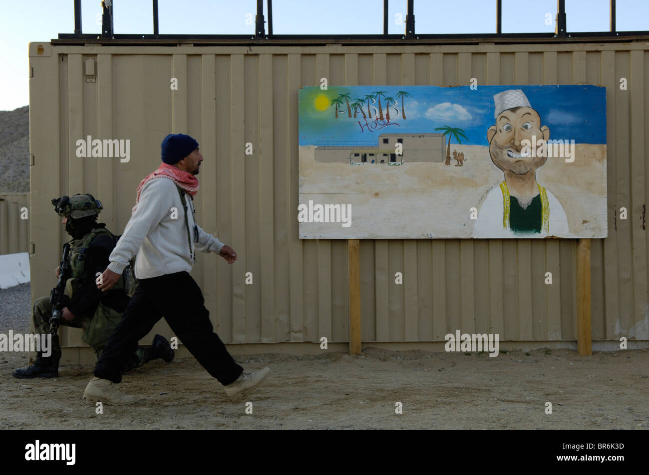 Army desert training at Fort Irwin Stock Photo - Alamy