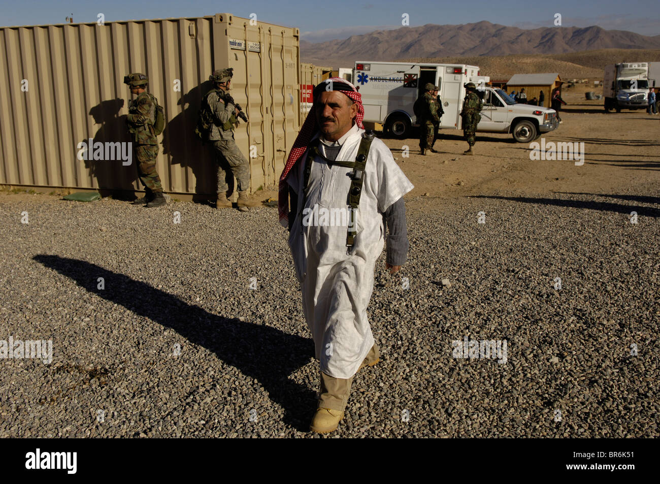 Army desert training at Fort Irwin Stock Photo - Alamy