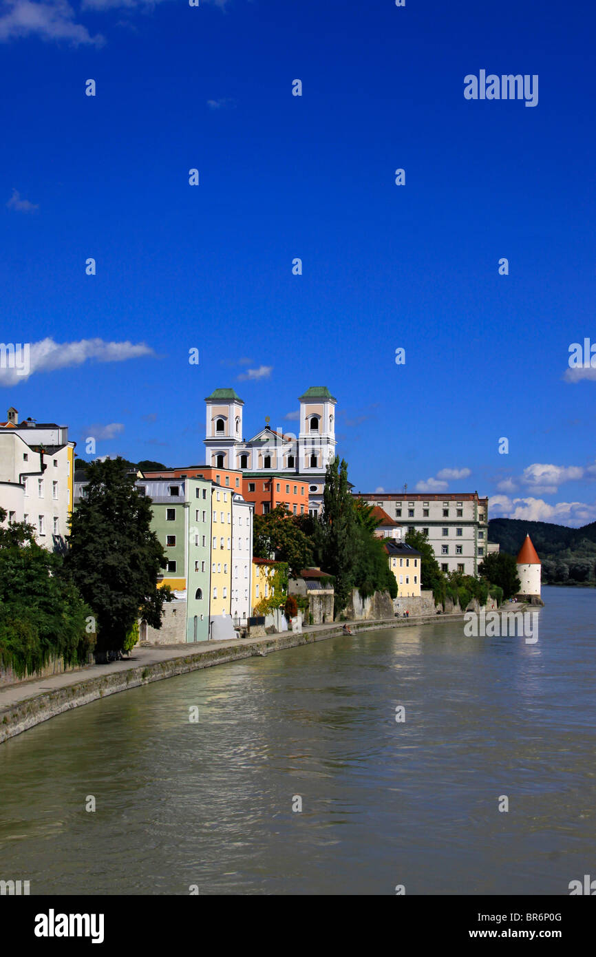 Germany, Bavaria, Lower Bavaria, Passau, Inn river, St. Michael Church ...