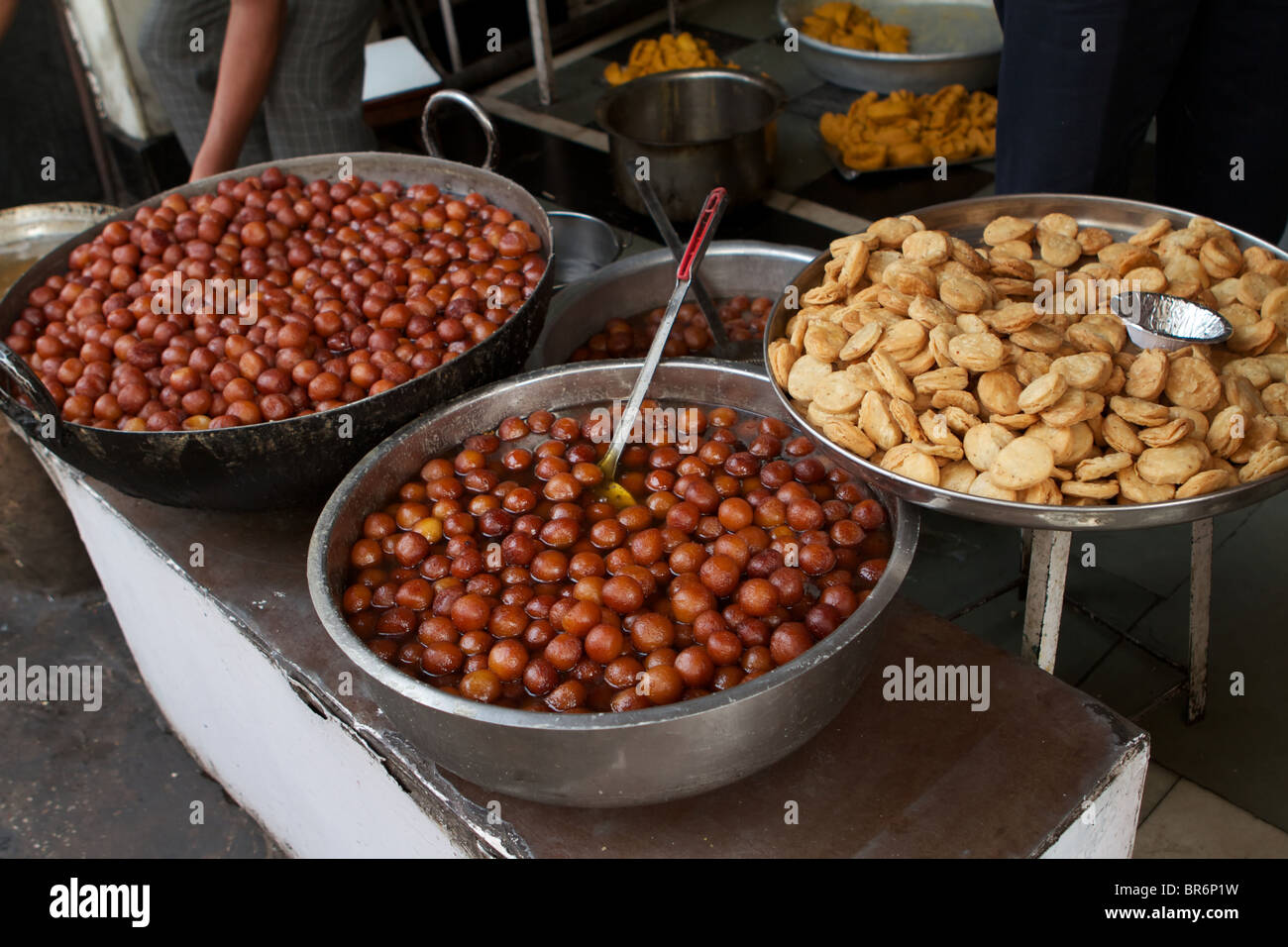 Gulab jamun india hi-res stock photography and images - Alamy