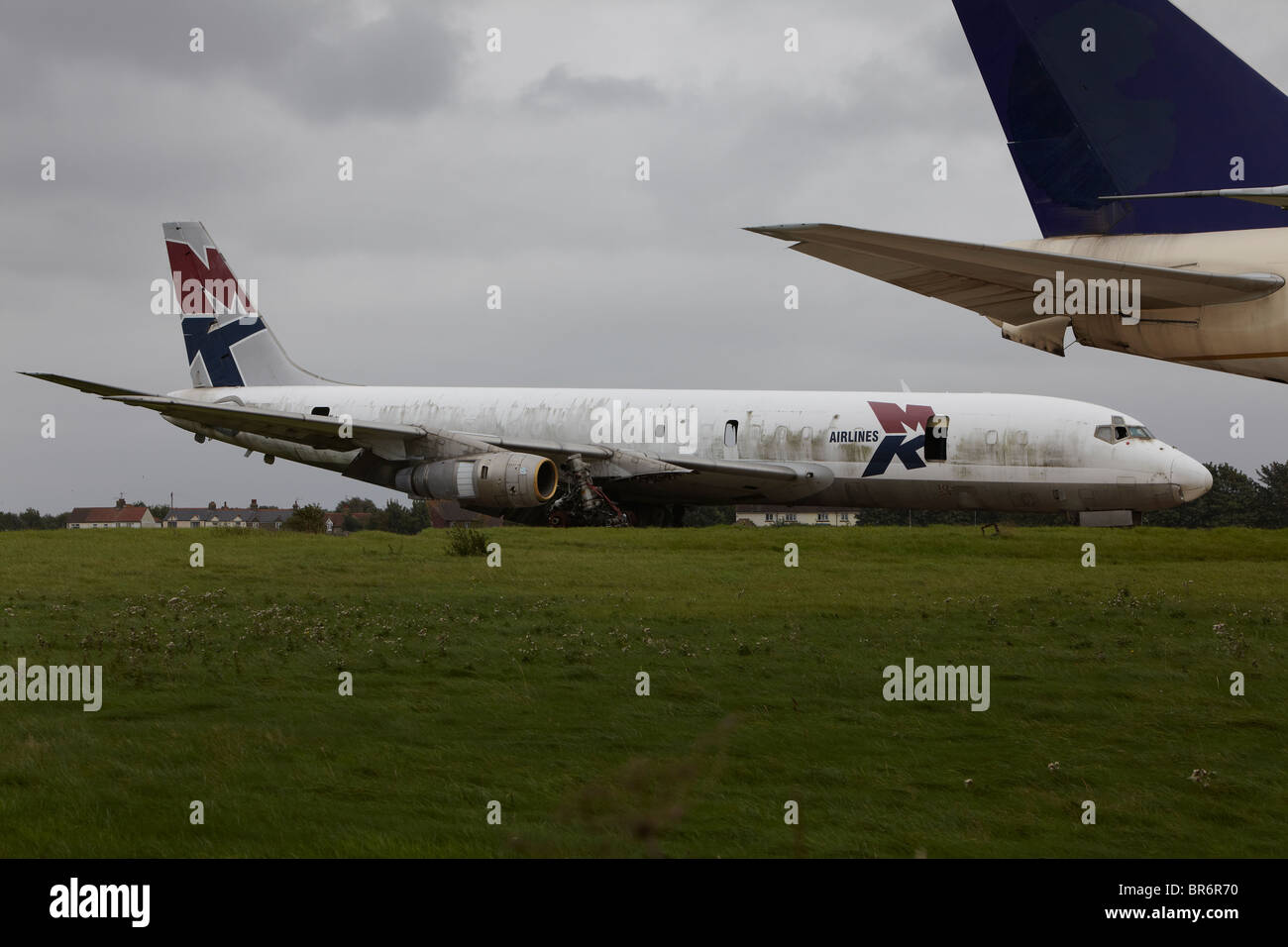 Planes retired hi-res stock photography and images - Alamy