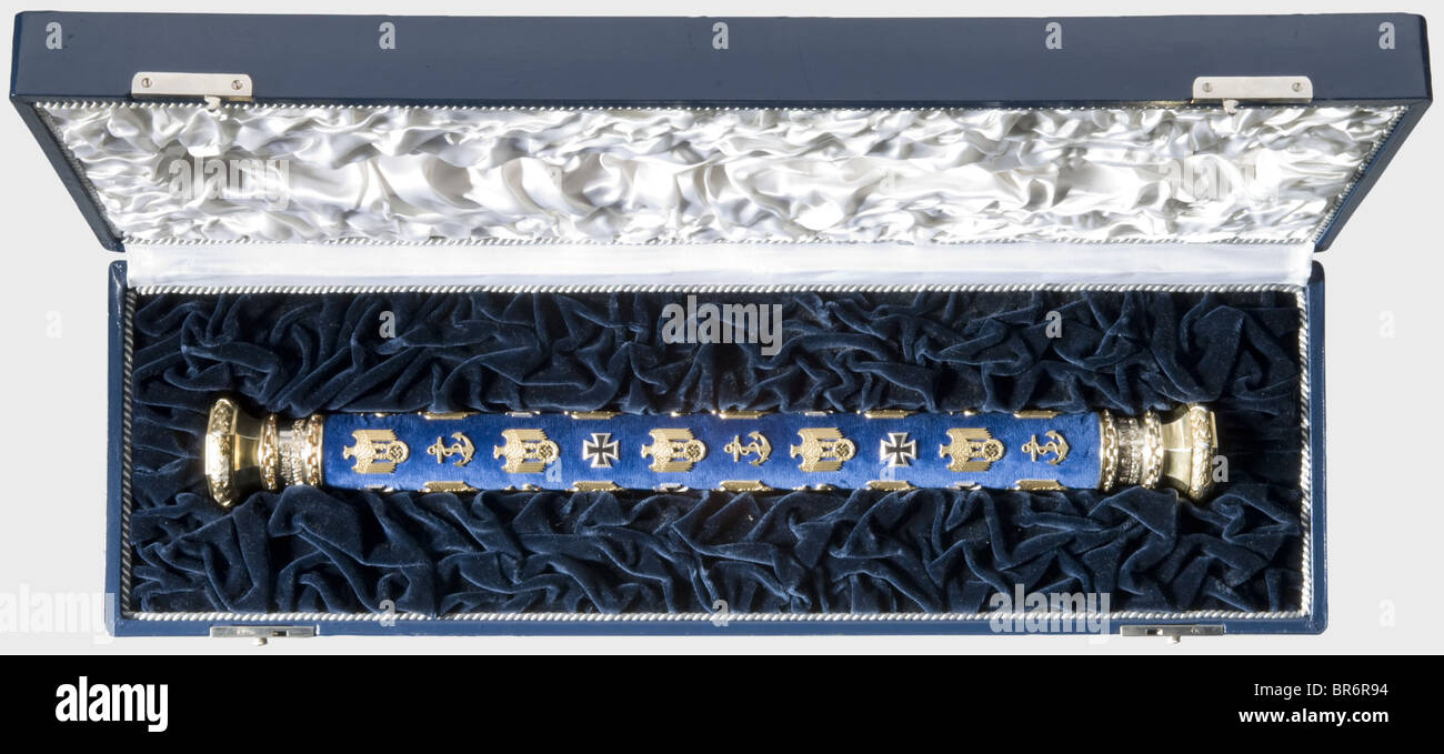 Oak branch bound hi-res stock photography and images - Alamy