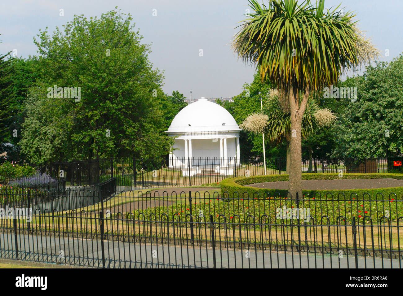 Vale Park bandstand Wallasey, Merseyside Stock Photo - Alamy