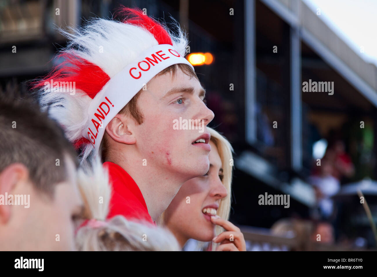 England female fans hi-res stock photography and images - Alamy