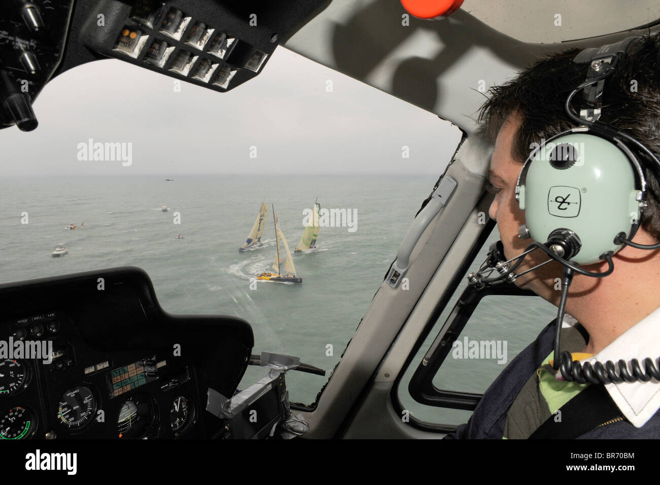 Cockpits hi-res stock photography and images - Alamy