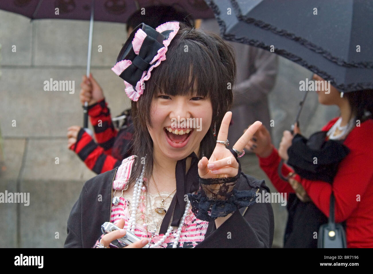 Outlandish costumes hi-res stock photography and images - Alamy