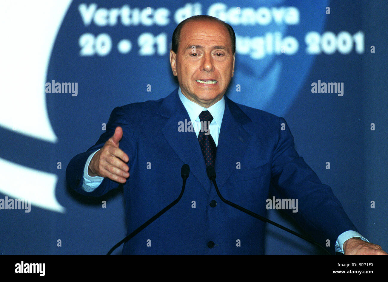 Silvio berlusconi 2001 hi-res stock photography and images - Alamy