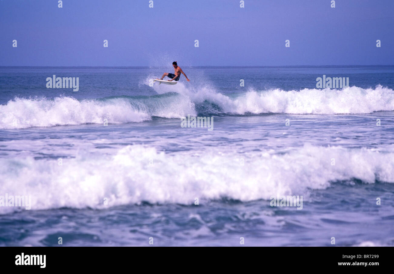 Michoacan beach hi-res stock photography and images - Alamy