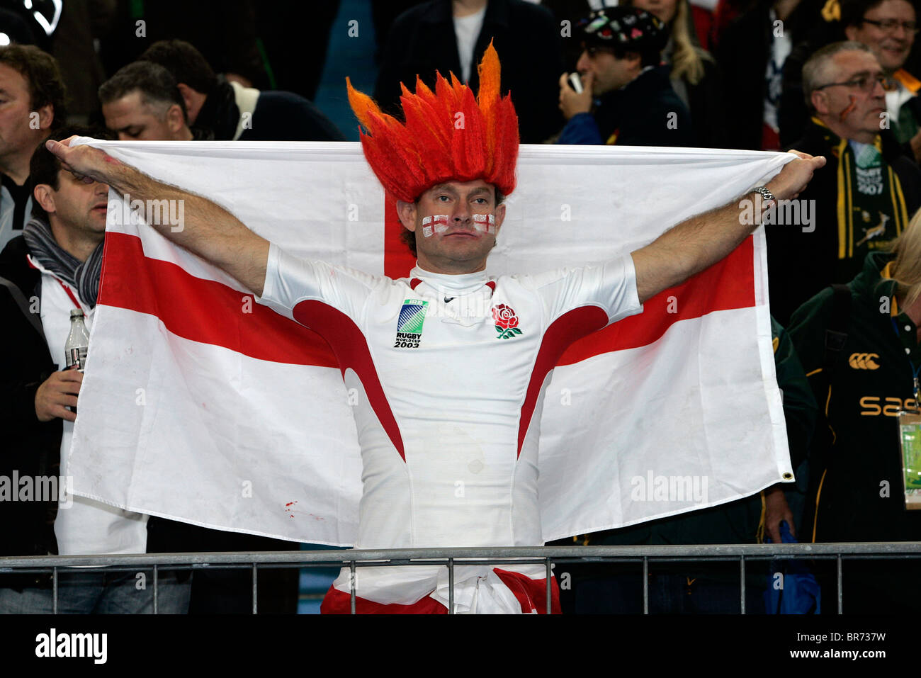 An England Rugby Union fan holds the flag of St George Stock Photo - Alamy