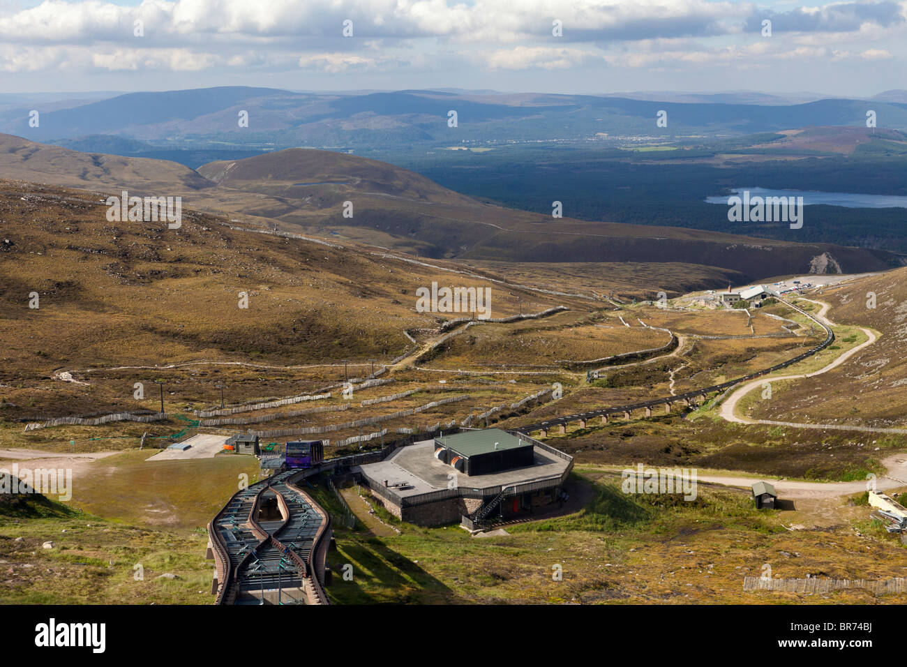 Cairngorm mountain funicular railway hi-res stock photography and ...