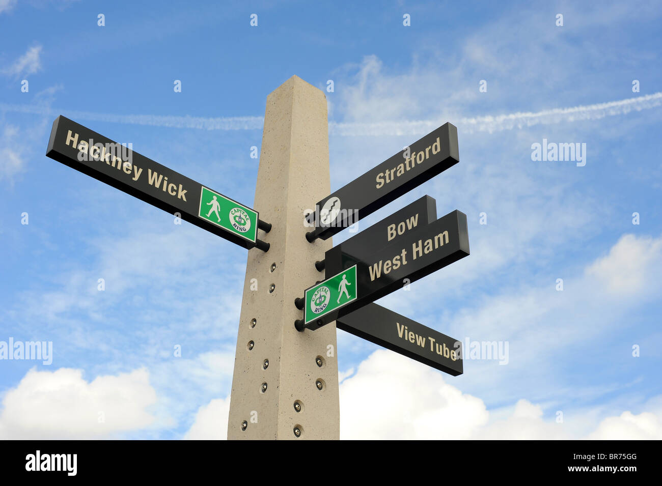 Stratford direction signs hi-res stock photography and images - Alamy