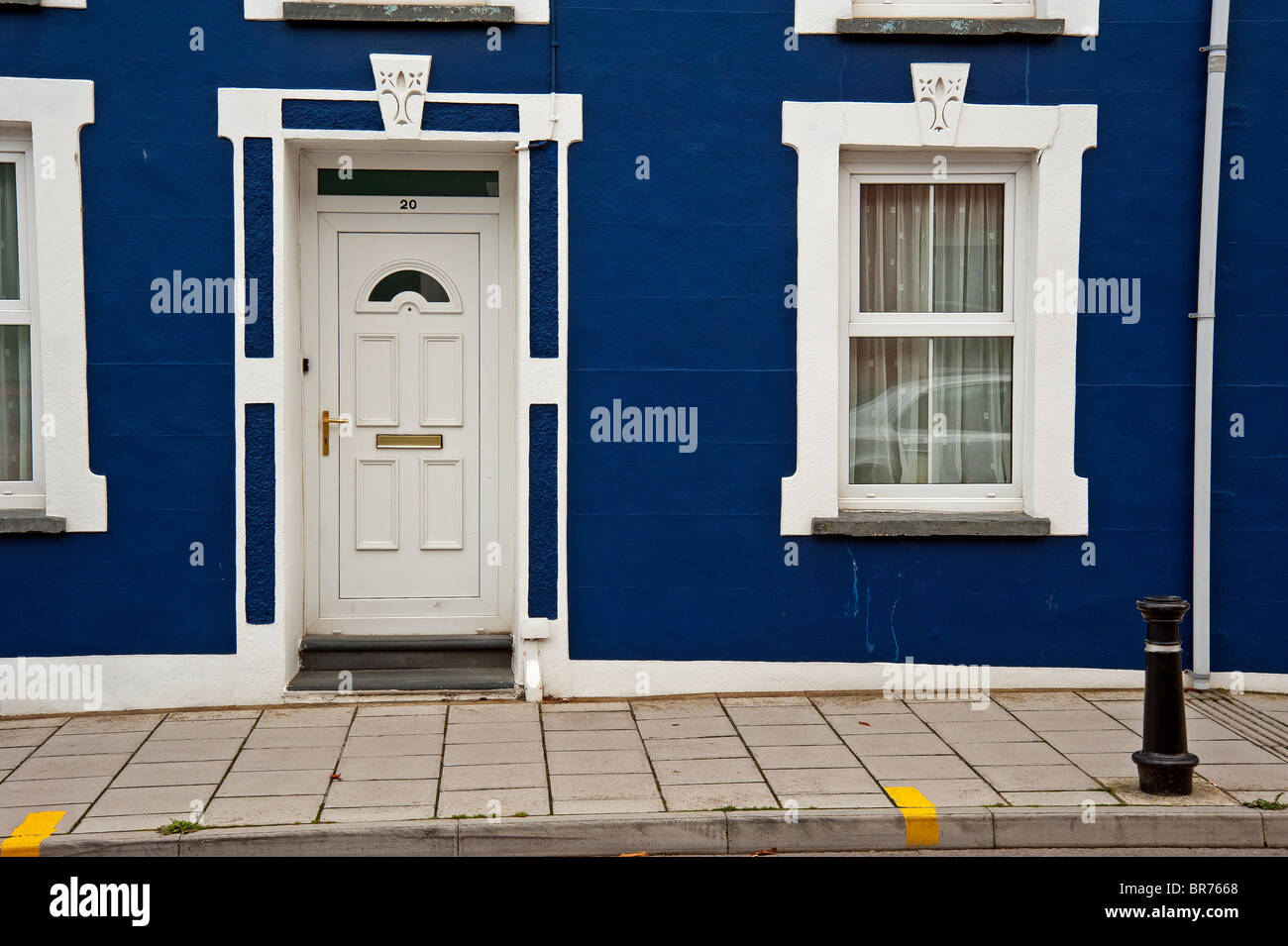 blue house aberaeron Stock Photo - Alamy