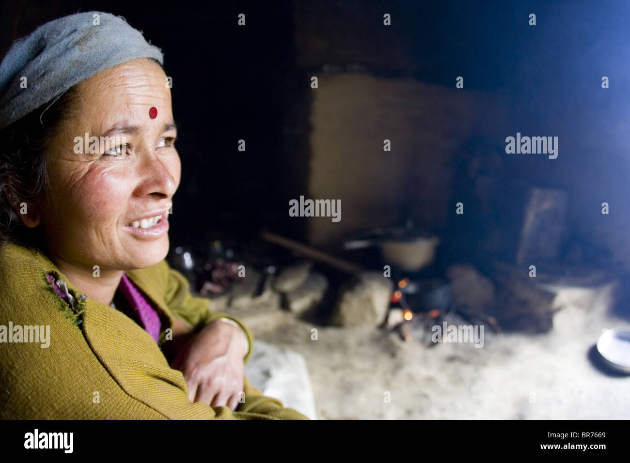 Local woman in small village India Stock Photo - Alamy