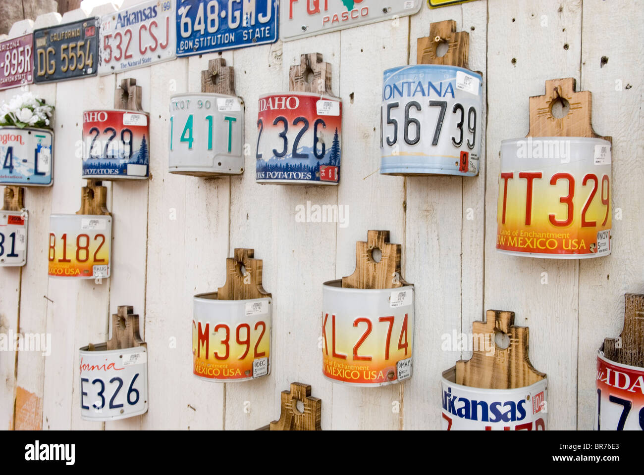 Store display of license plates hi-res stock photography and images - Alamy