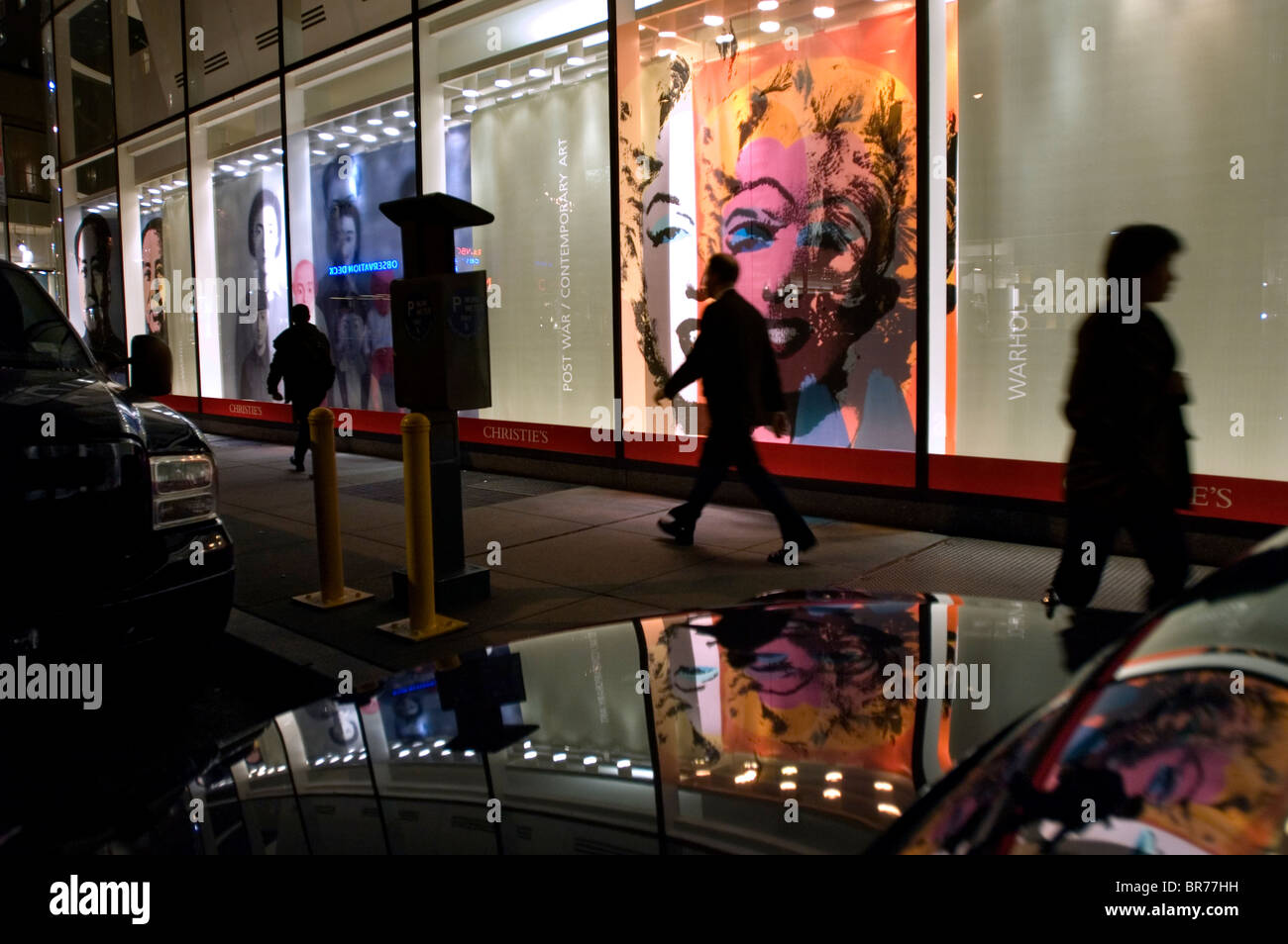 Contemporary art evening auction hi-res stock photography and images ...