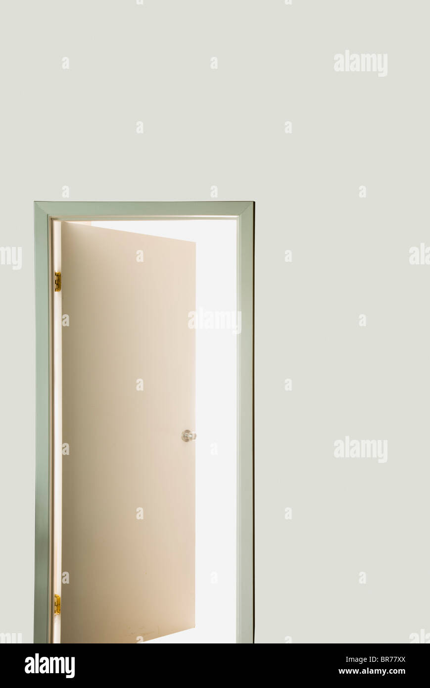 Open door and opportunity hi-res stock photography and images - Alamy