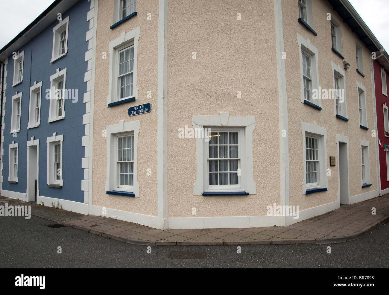 georgen house of aberaeron by the harbour Stock Photo - Alamy
