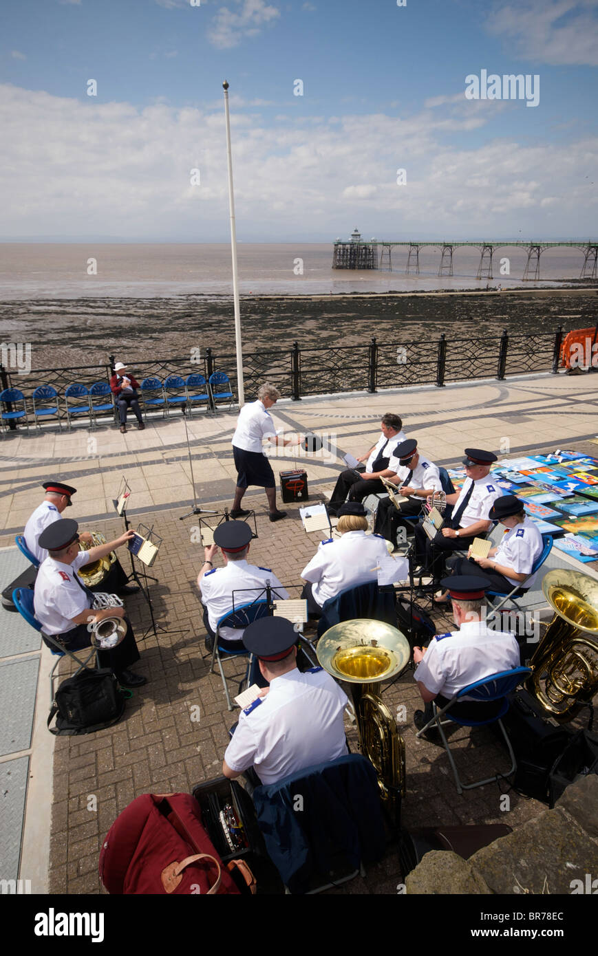 Uk salvation army band hi-res stock photography and images - Alamy