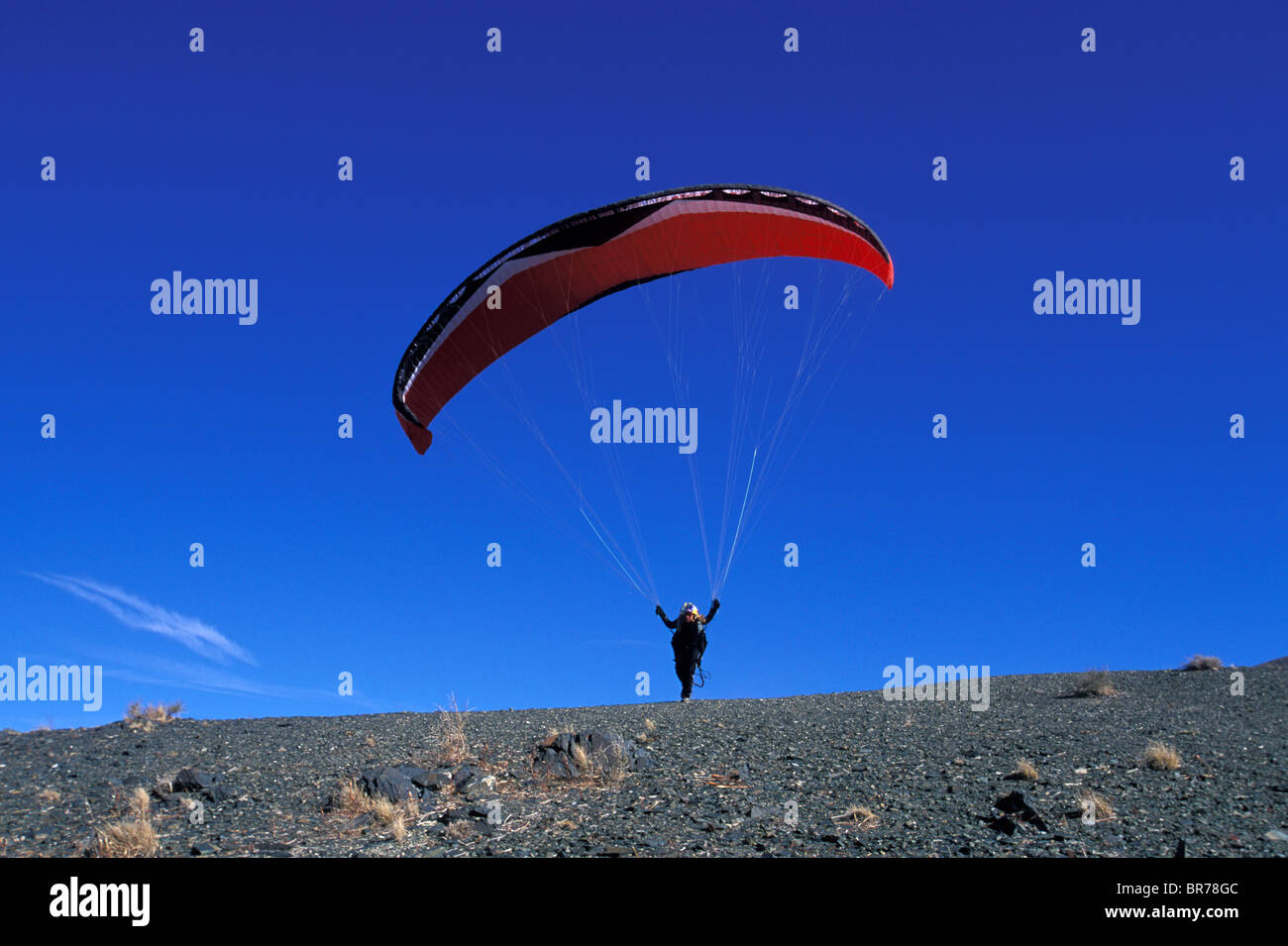 Paraglider flying in Owens Valley California Stock Photo - Alamy