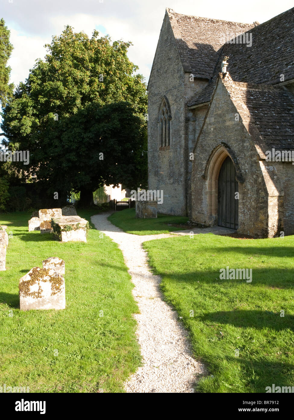 Mitford sisters graves hi-res stock photography and images - Alamy