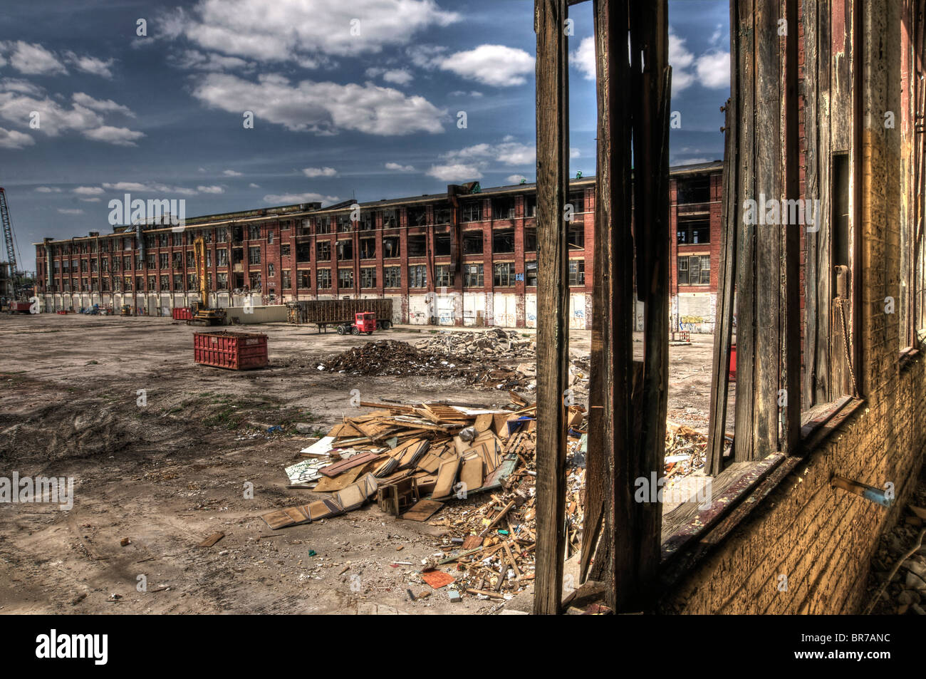 Old rundown school hi-res stock photography and images - Alamy