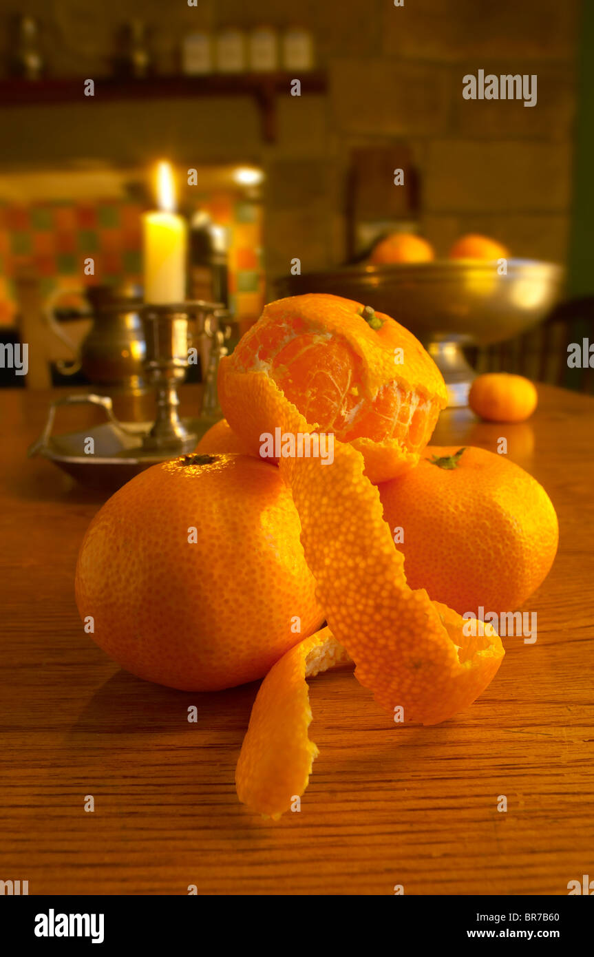 Clementines in a rustic country kitchen setting Stock Photo - Alamy