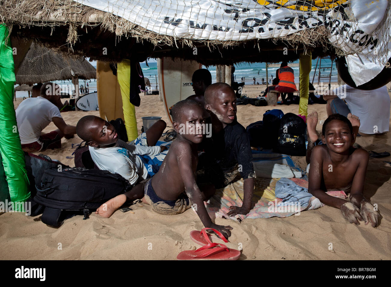 Senegal beach kids hi-res stock photography and images - Alamy