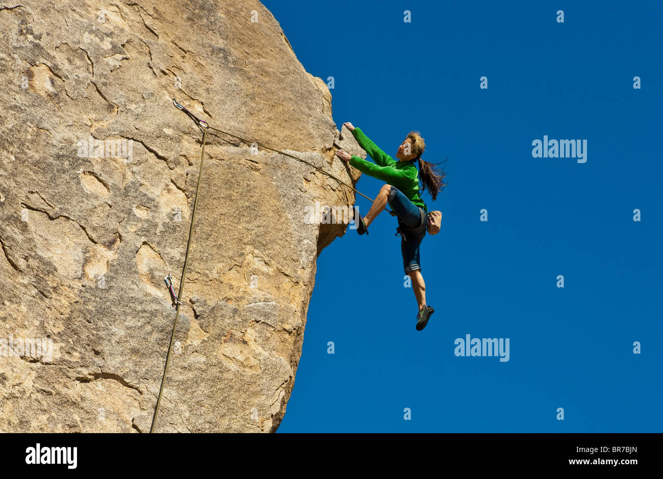 Overhanging rock hi-res stock photography and images - Alamy
