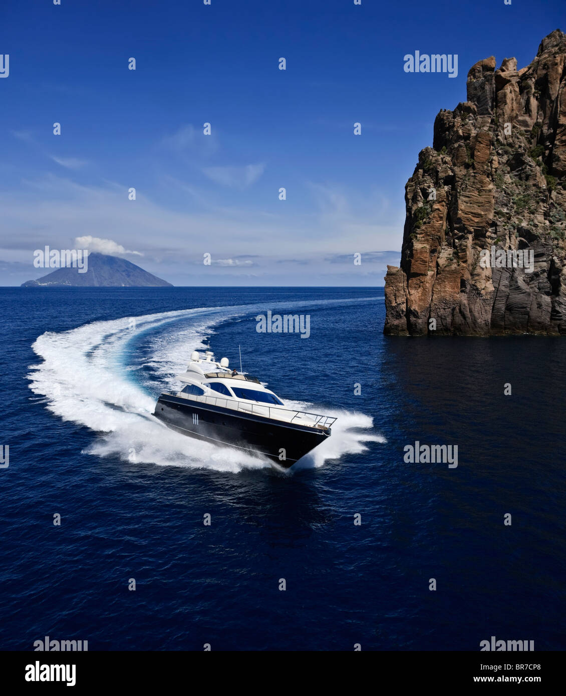luxury yacht, aerial view Stock Photo - Alamy