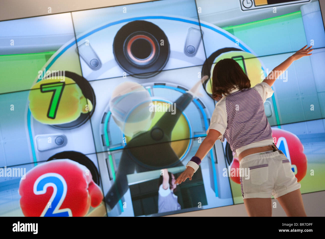 Video games fair hi-res stock photography and images - Alamy