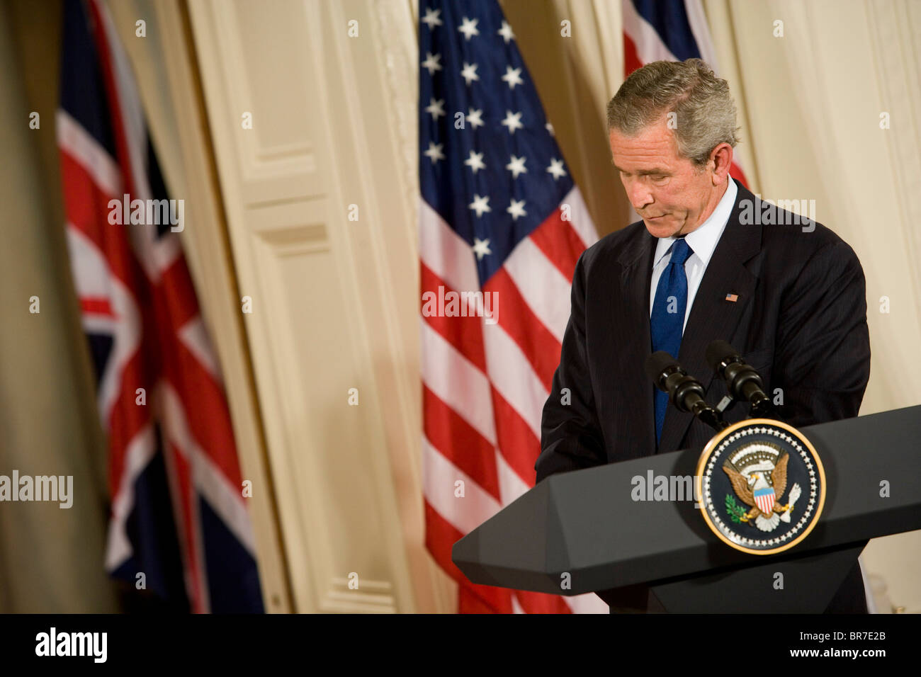President bush prime minister hi-res stock photography and images - Alamy