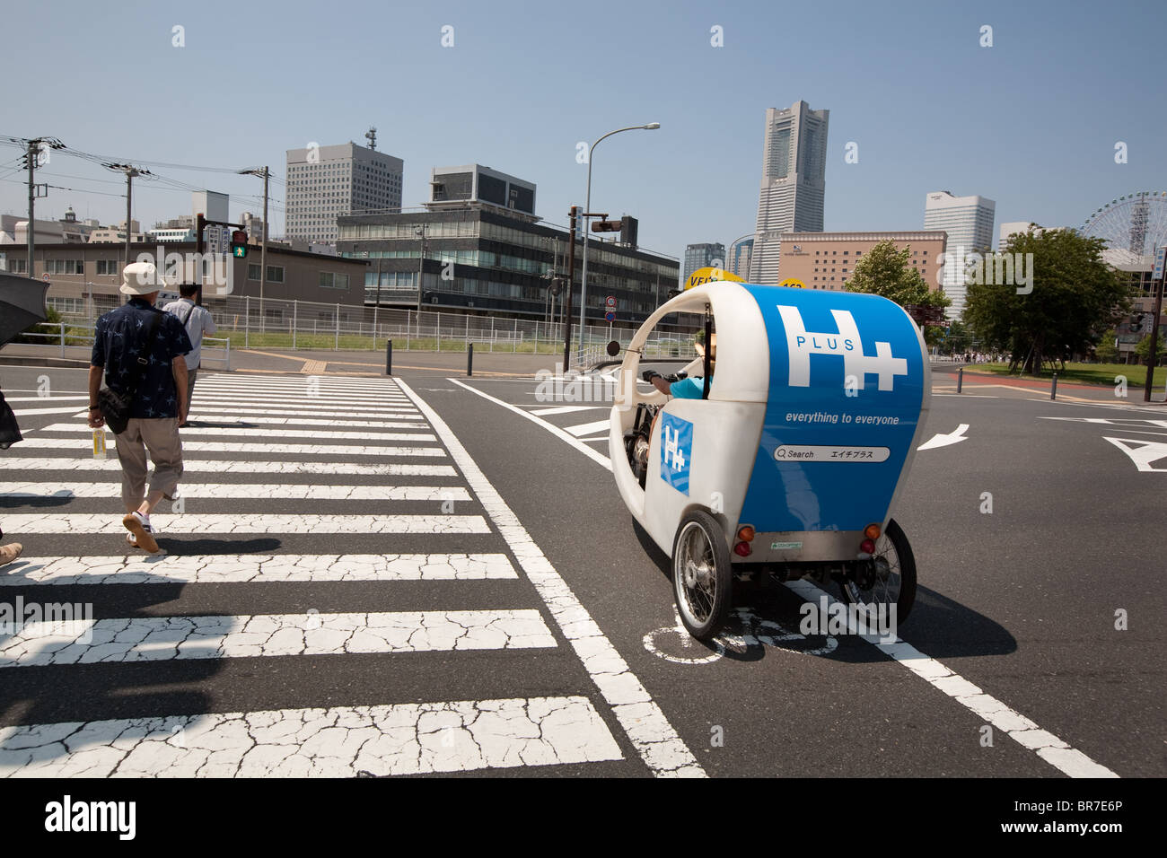 Vélo taxi hi-res stock photography and images - Alamy