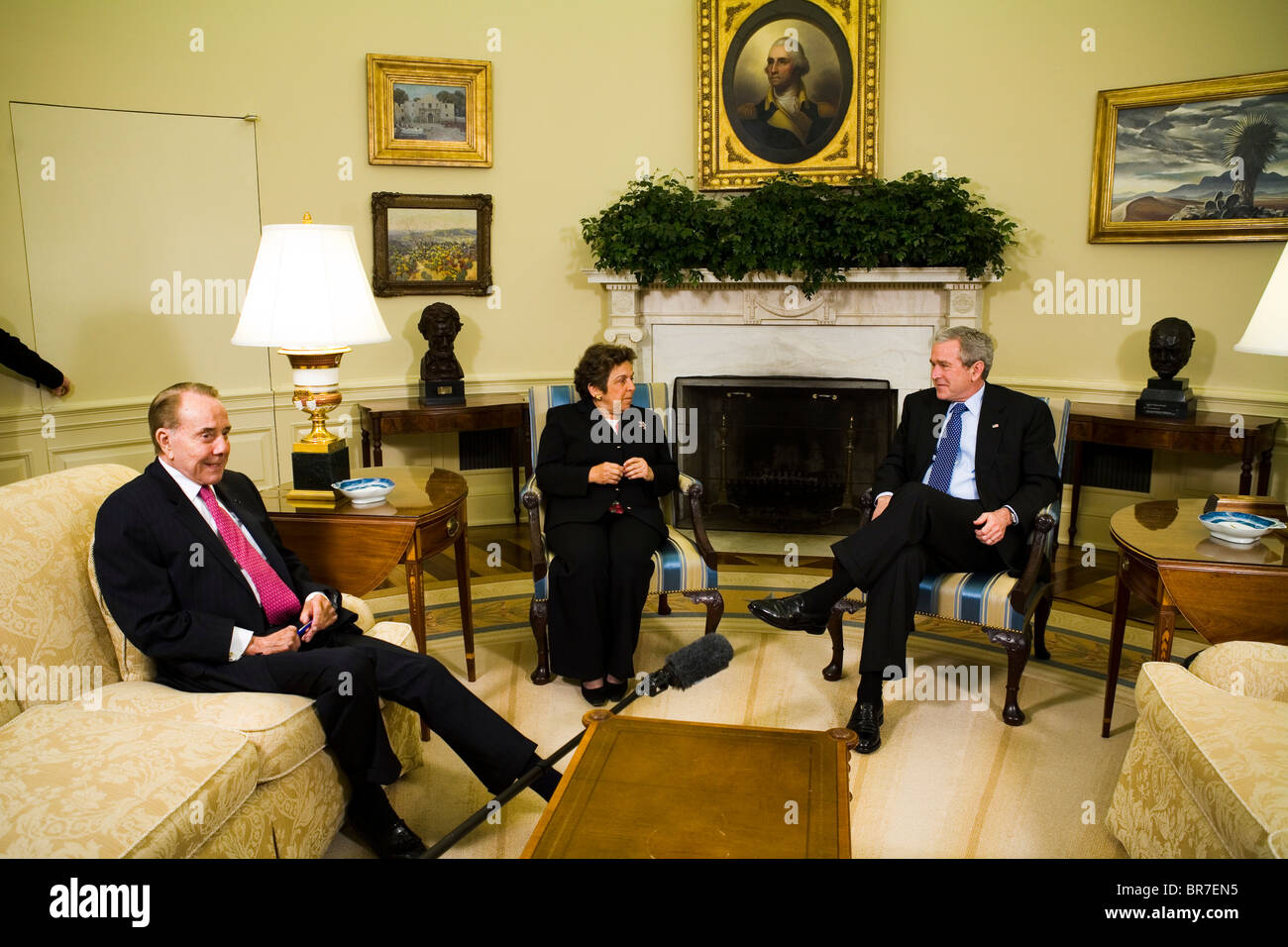 President Bush meets with Bob Dole and Donna Shalala on their co ...