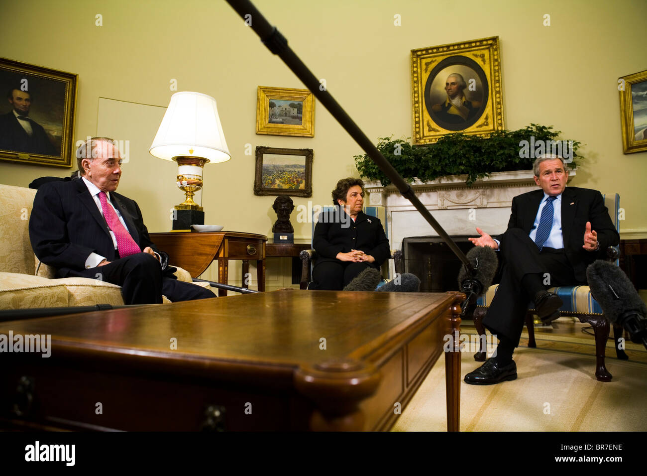 George w bush painting hi-res stock photography and images - Alamy