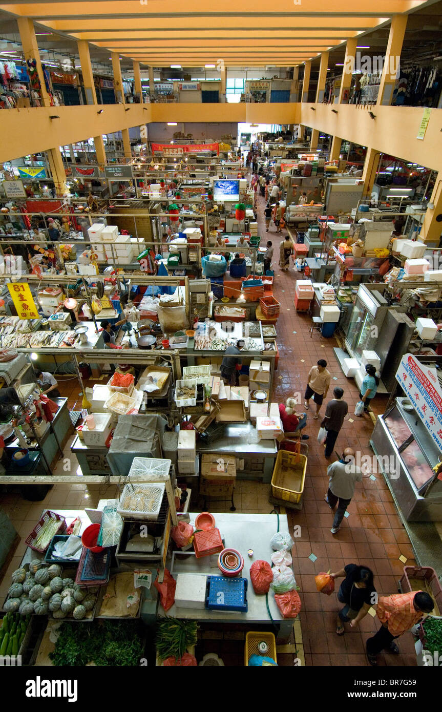 Indoor seafood market Stock Photo - Alamy