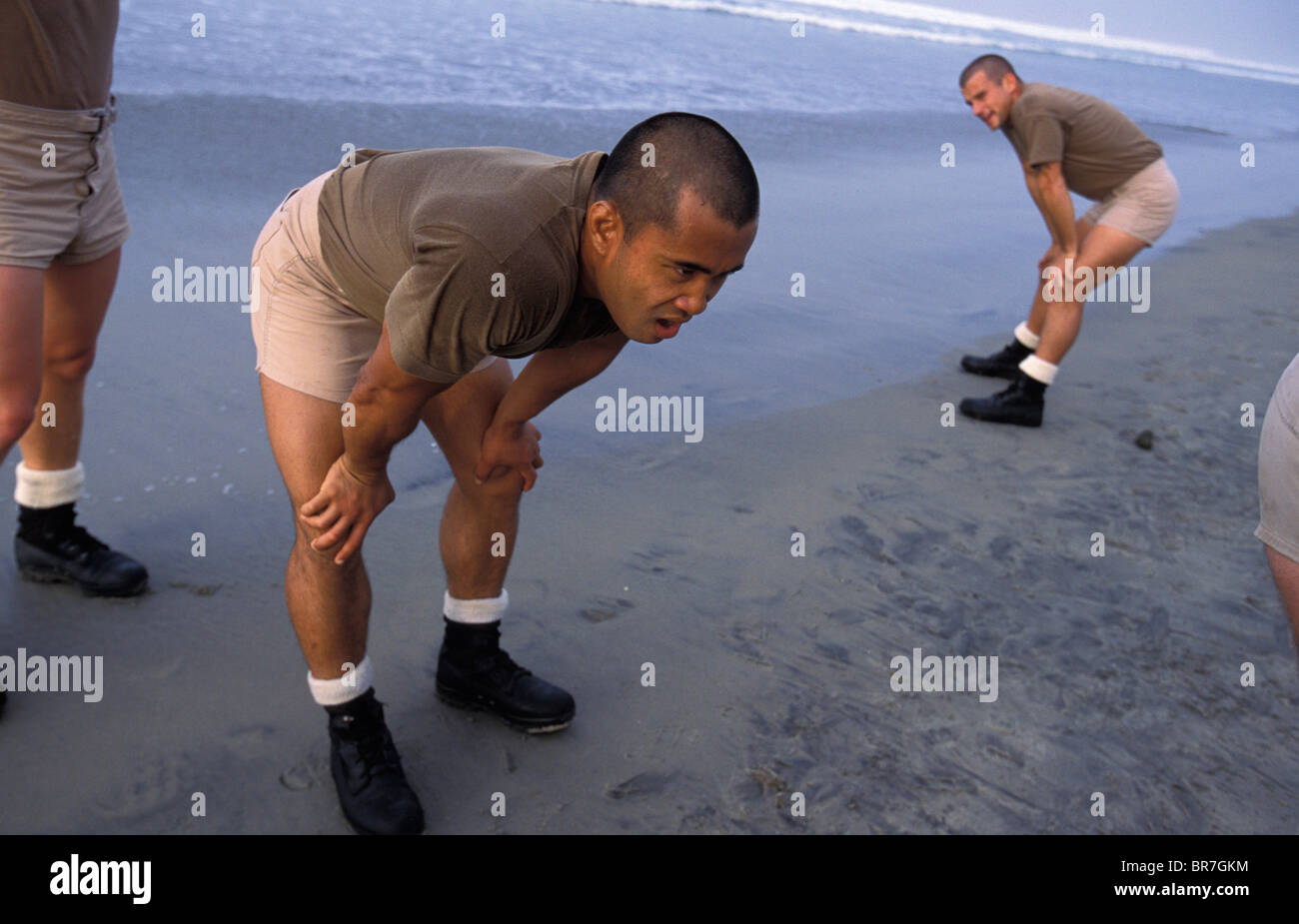 Hunched over running hi-res stock photography and images - Alamy