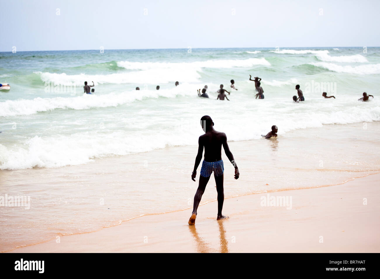 Senegal beach kids hi-res stock photography and images - Alamy