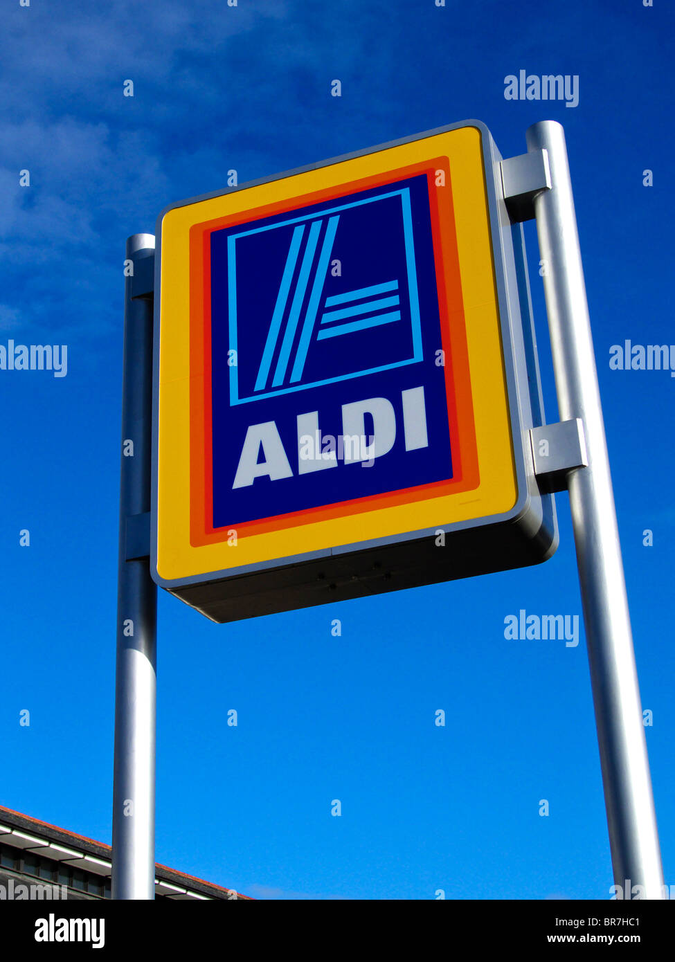 Aldi Supermarket Sign Stock Photo - Alamy
