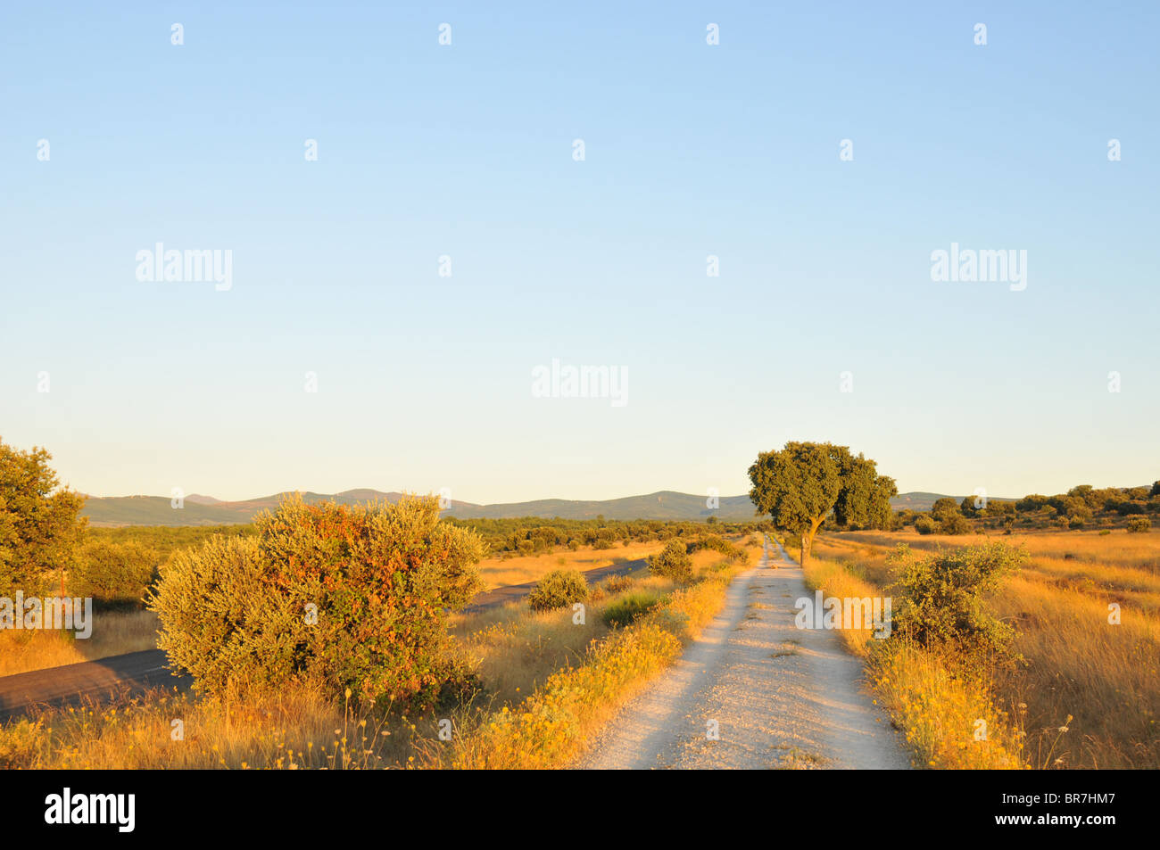 Parallel mountains hi-res stock photography and images - Alamy