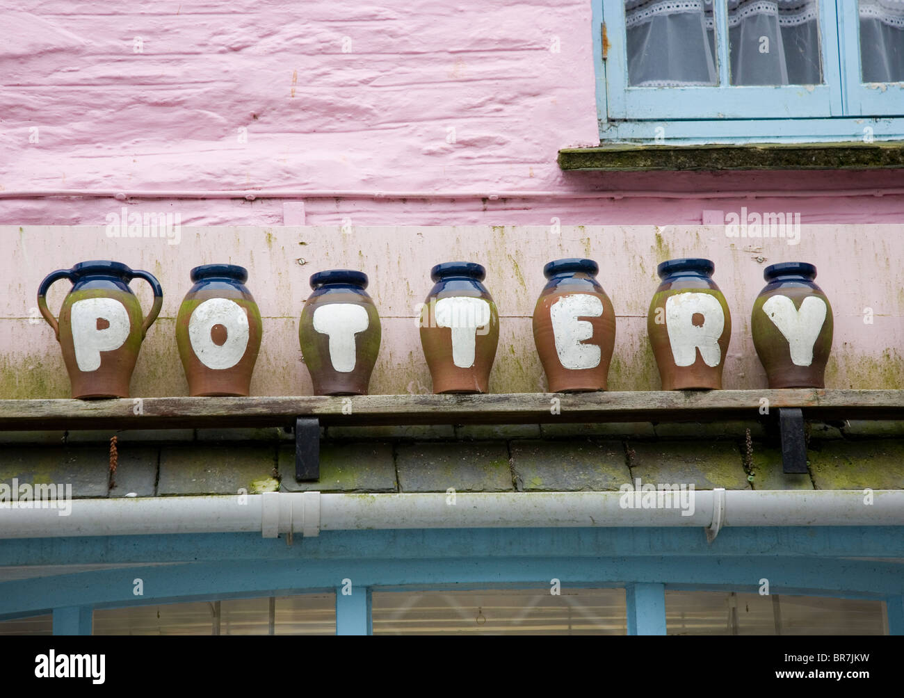 Terracotta pots jugs hi-res stock photography and images - Alamy