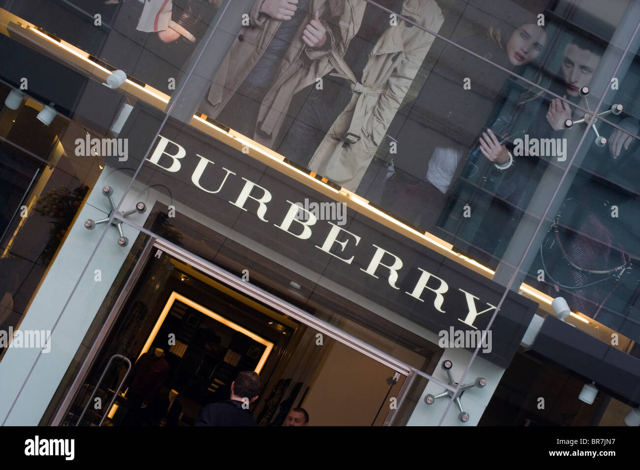 Burberry shop hi-res stock photography and images - Alamy
