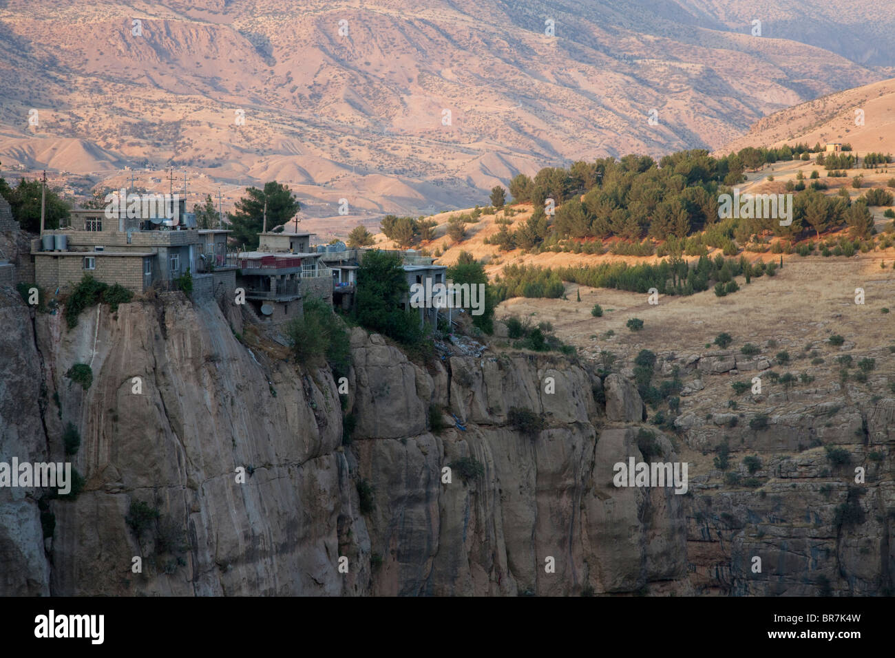 Kurdish village iraq hi-res stock photography and images - Alamy