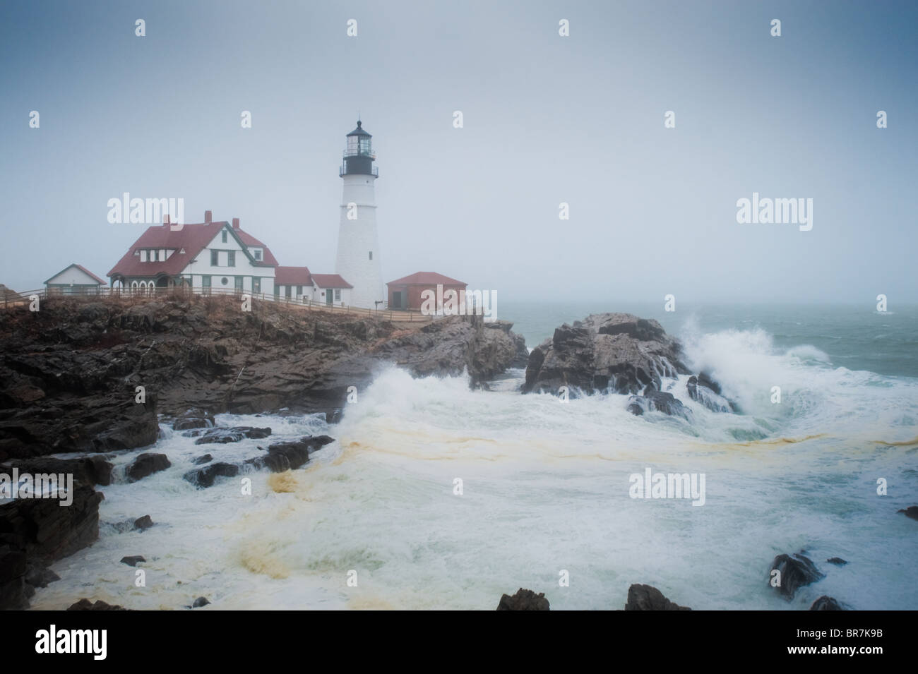 Crashing Waves Lighthouse Stock Photos & Crashing Waves Lighthouse ...