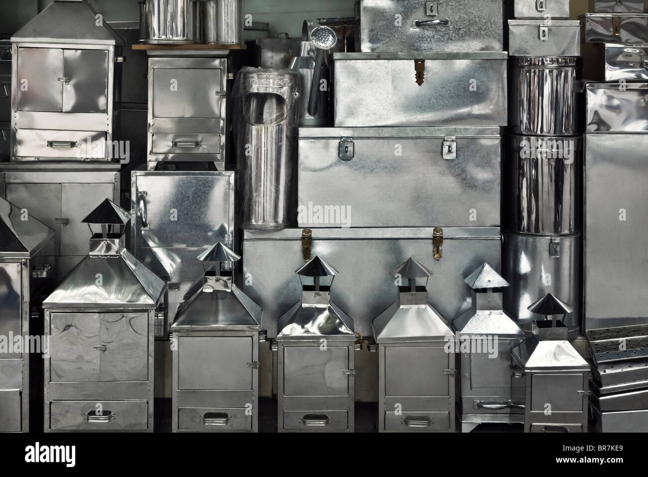 Sheet metal hi-res stock photography and images - Alamy