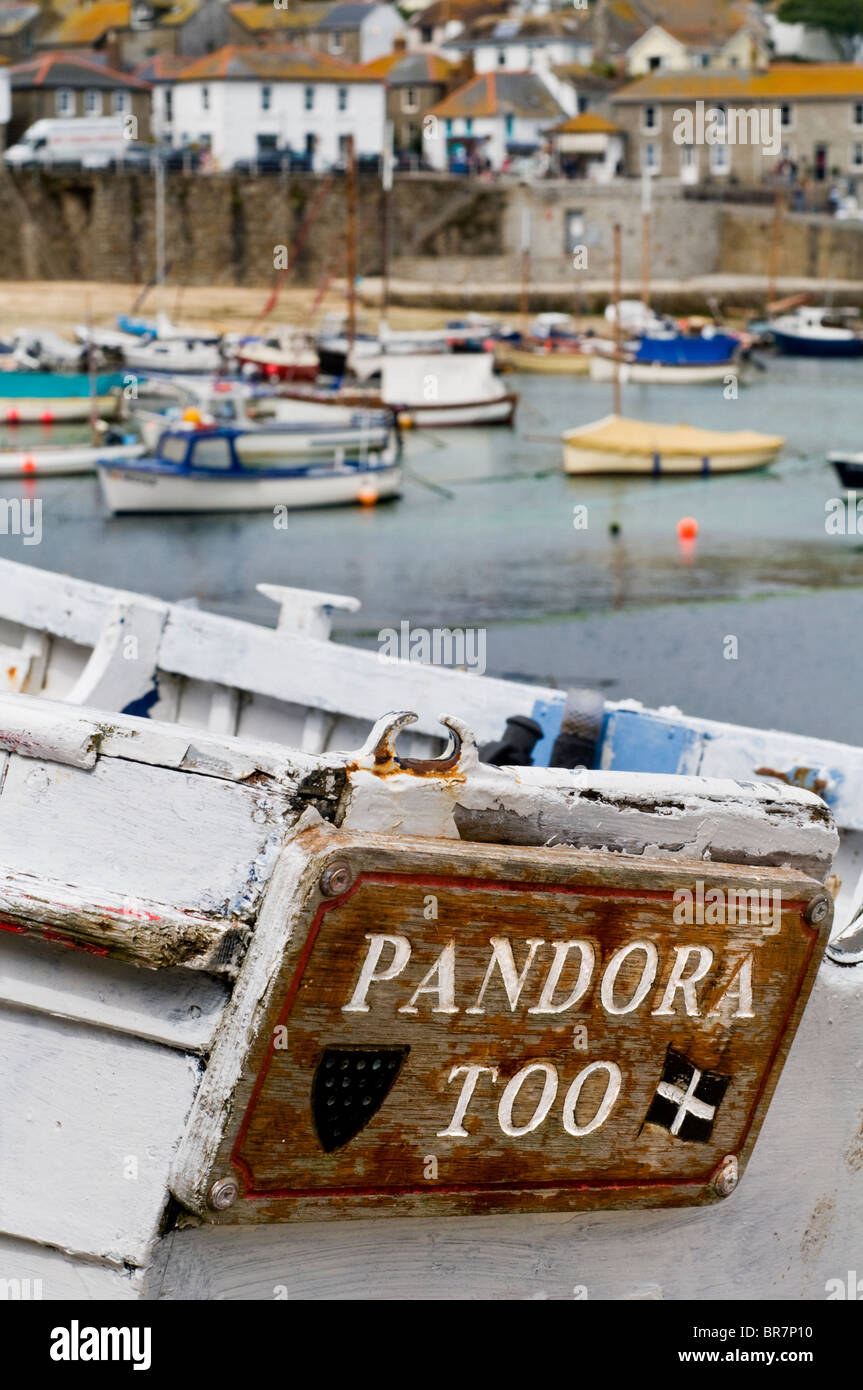 Mousehole cornwall boat hi-res stock photography and images - Alamy