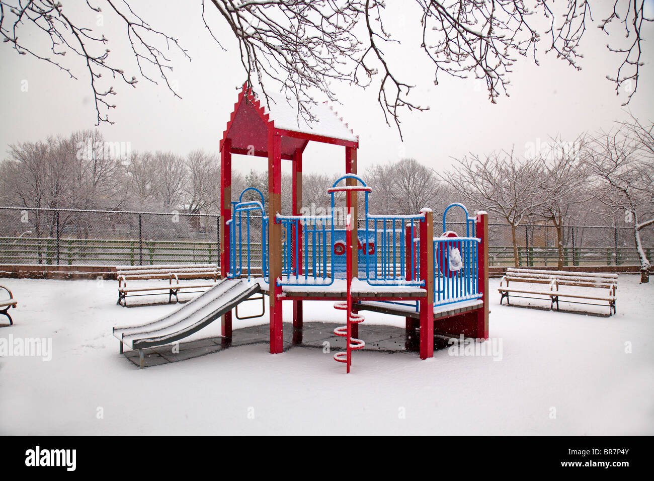 Playground empty hi-res stock photography and images - Alamy