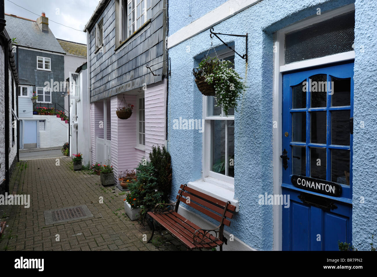 Looe street hi-res stock photography and images - Alamy