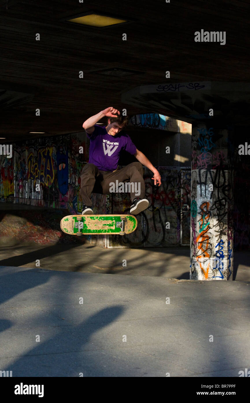 Skateboarder, Nick Foulds, performing below the Royal Festival hall on ...