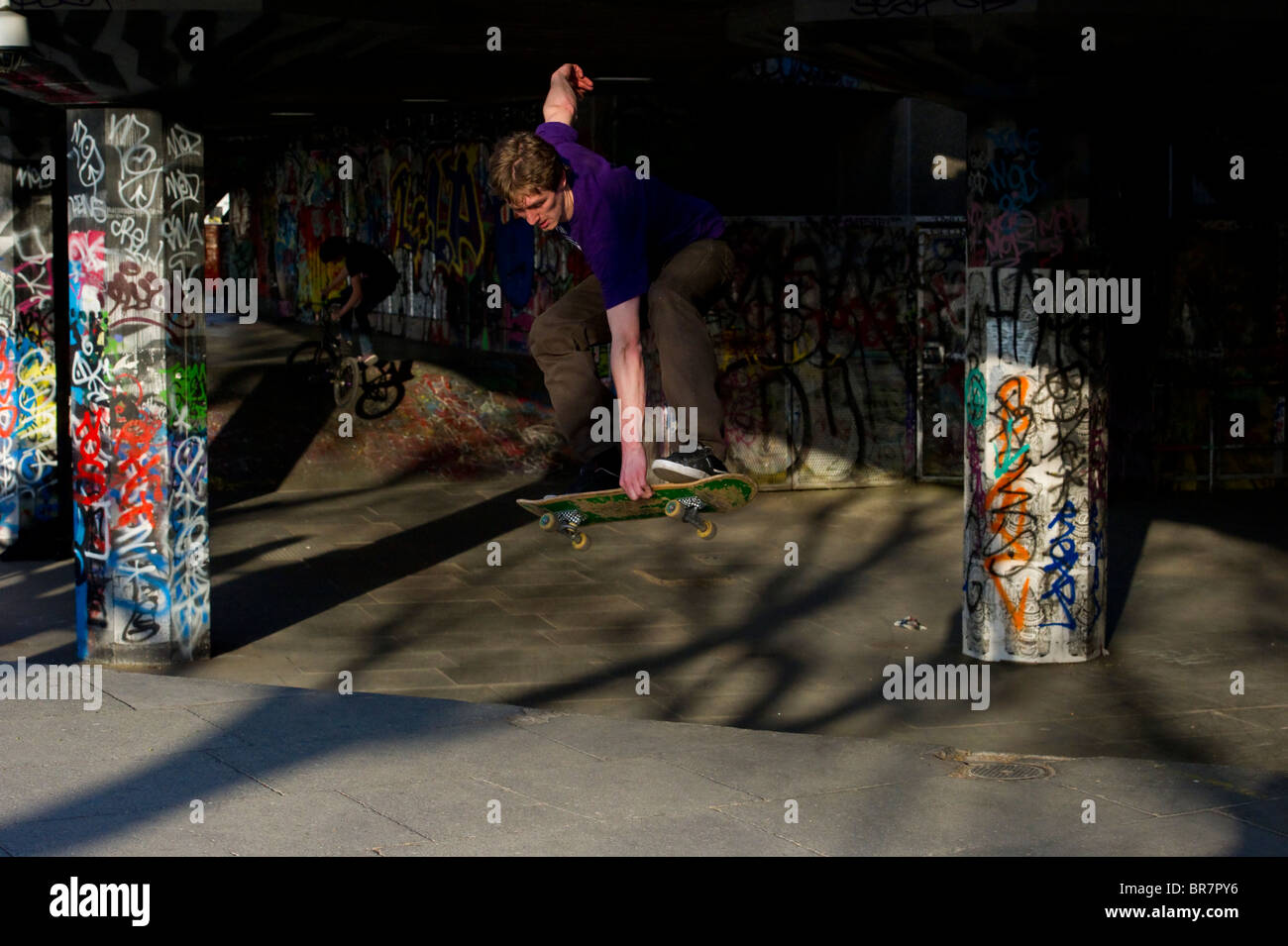 Skateboarder, Nick Foulds, performing below the Royal Festival hall on ...